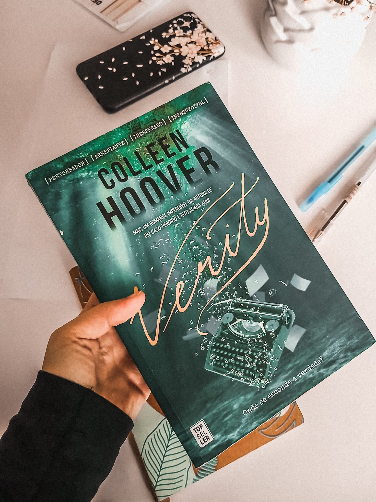 Verity da Colleen Hoover | Opinião - A Liliana Raquel